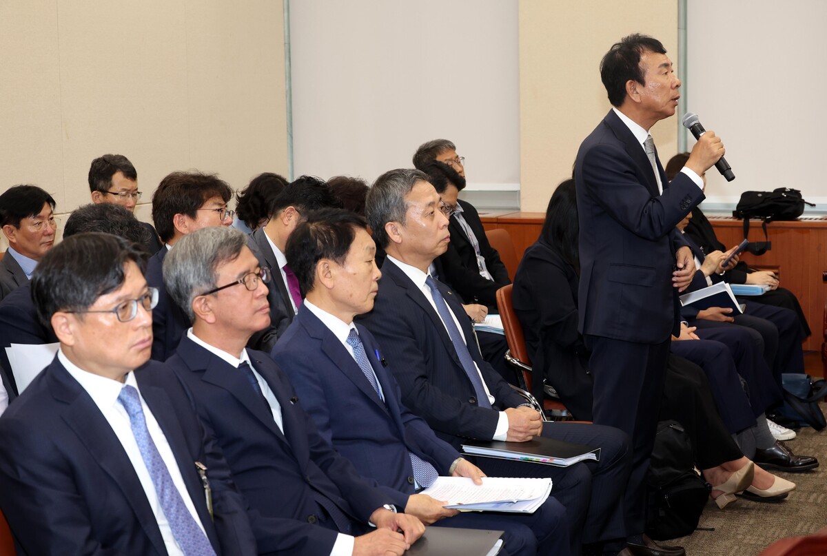 YTN 민영화 공방… TBS 폐국 위기에 비판 쏟아져